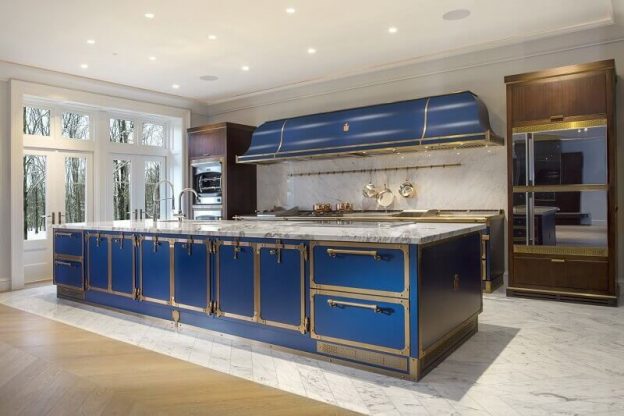 Blue Sapphire - Professional Restaurant Kitchen in Your Home | Archi ...